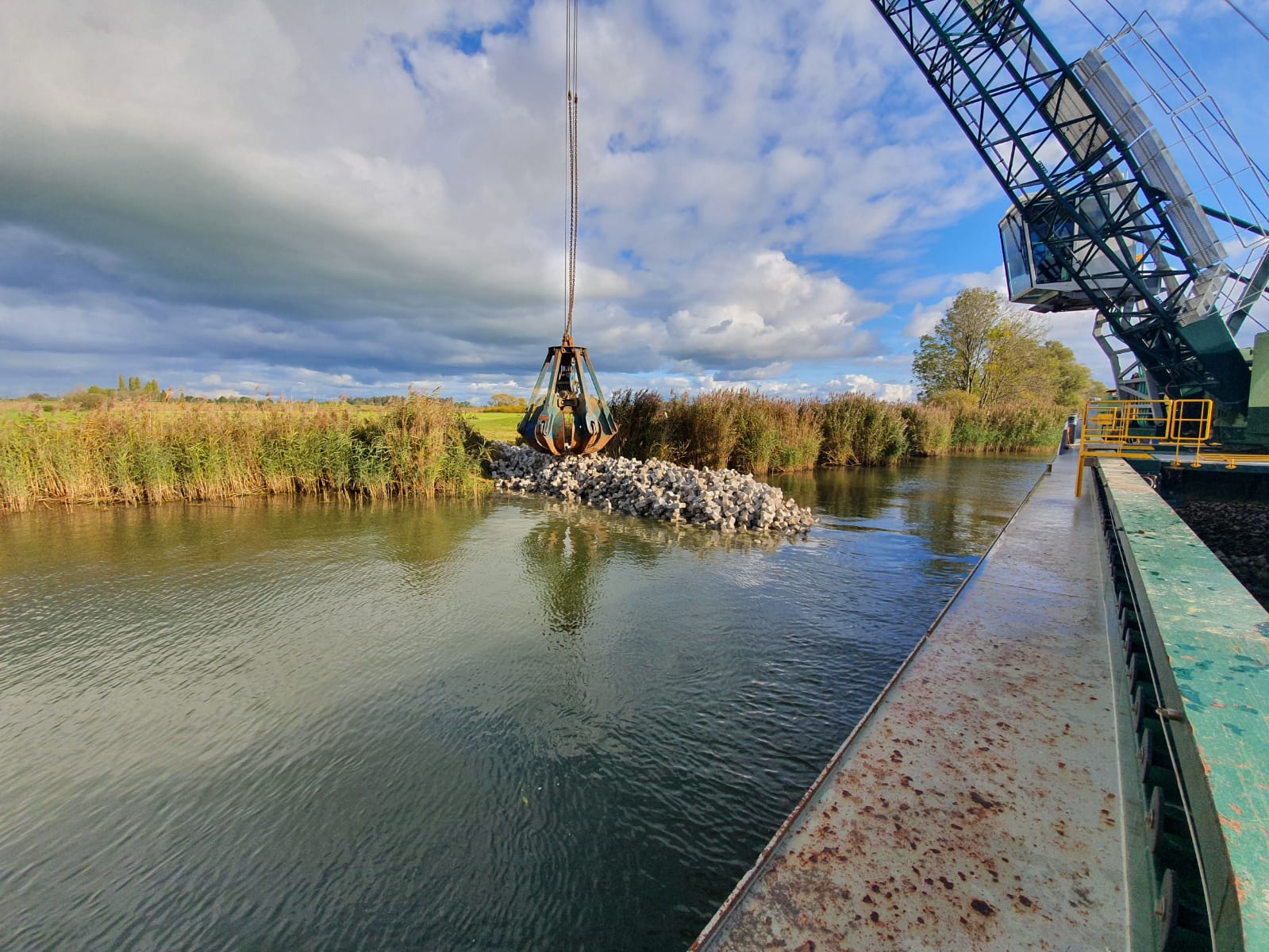 Xstream Blokken – Self Supporting River System